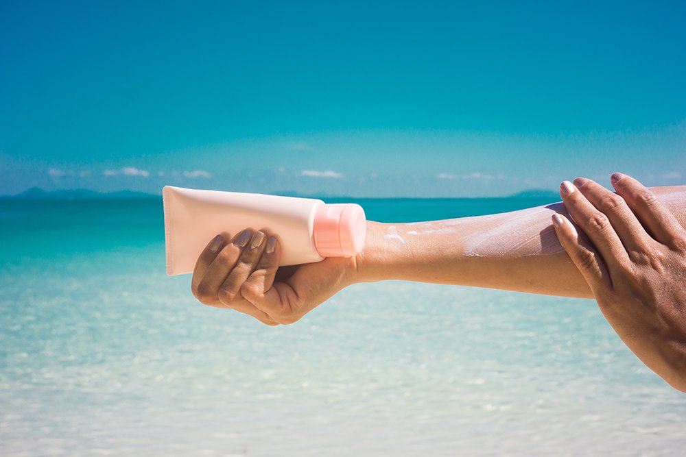 8 Best Sunscreens That Protect You and the Coral Reefs - Blog